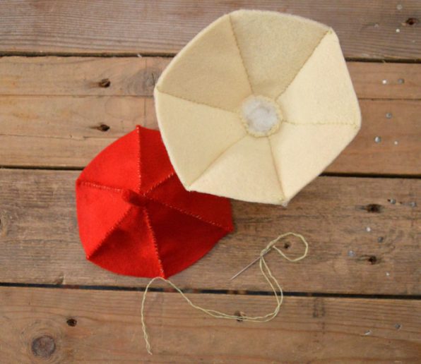 Felt Toadstool - Free Pattern & Tutorial - Miss Daisy Patterns