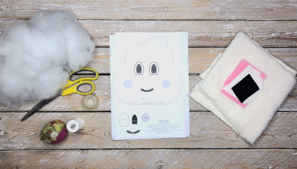 Halloween - Hello Boo Ghost Plushie Free Pattern - Miss Daisy Patterns